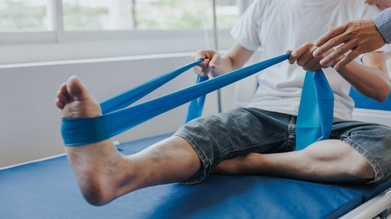 Stretches that Help with Achilles Tendinitis | Richardson Podiatry Center